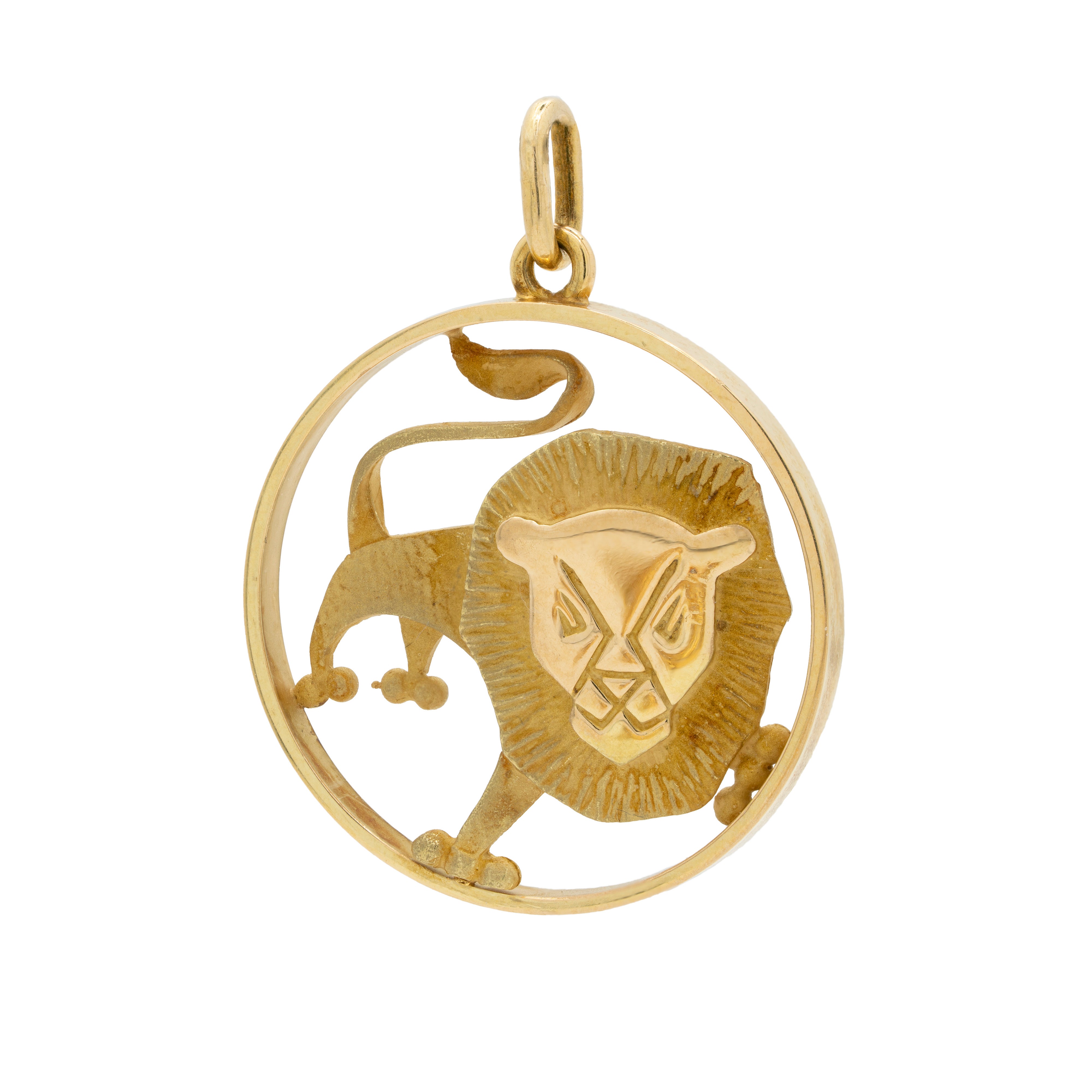 Gübelin Leo Charm | Leo Zodiac Charm | Gold Leo Charm – STEPHANIE WINDSOR